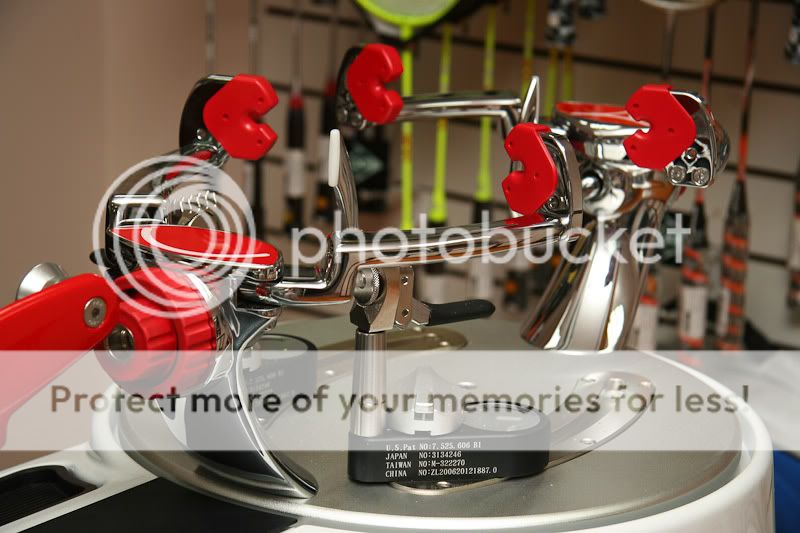 ไทย แบดมินตัน - Dunlop : Stringing Machine